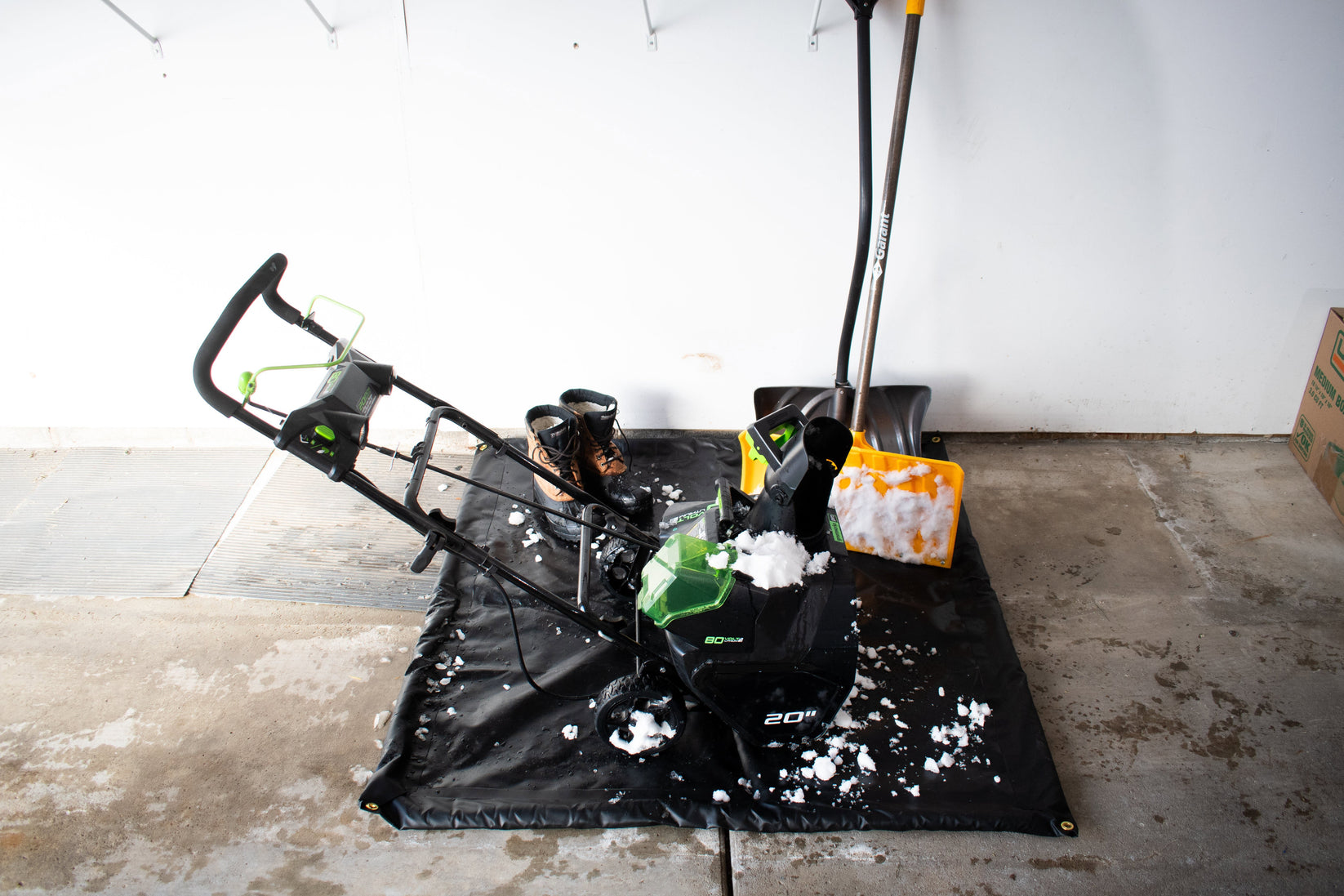 Snowblower Containment Mat for Garage | AutoFloorGuard