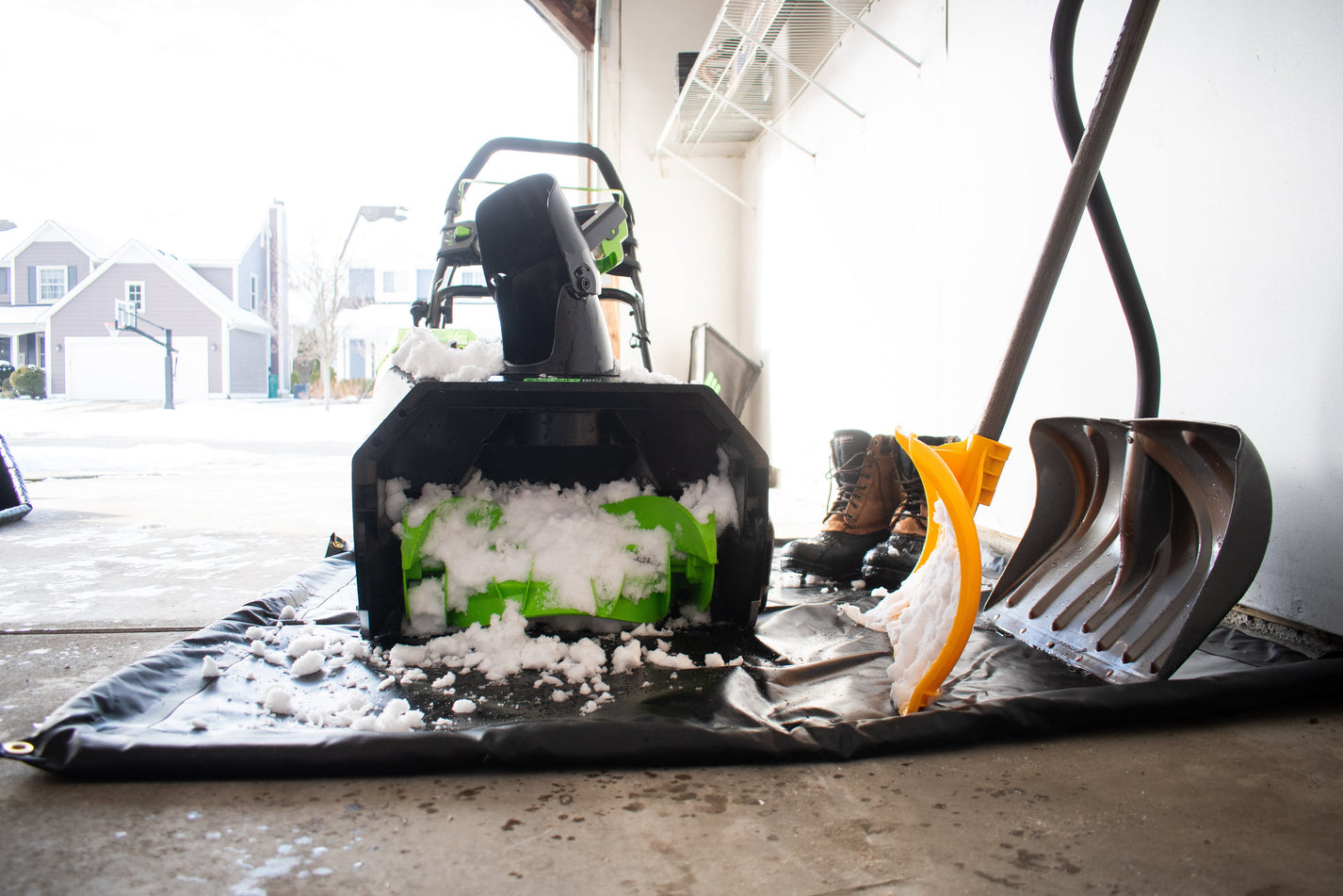 Snowblower Containment Mat for Garage | AutoFloorGuard